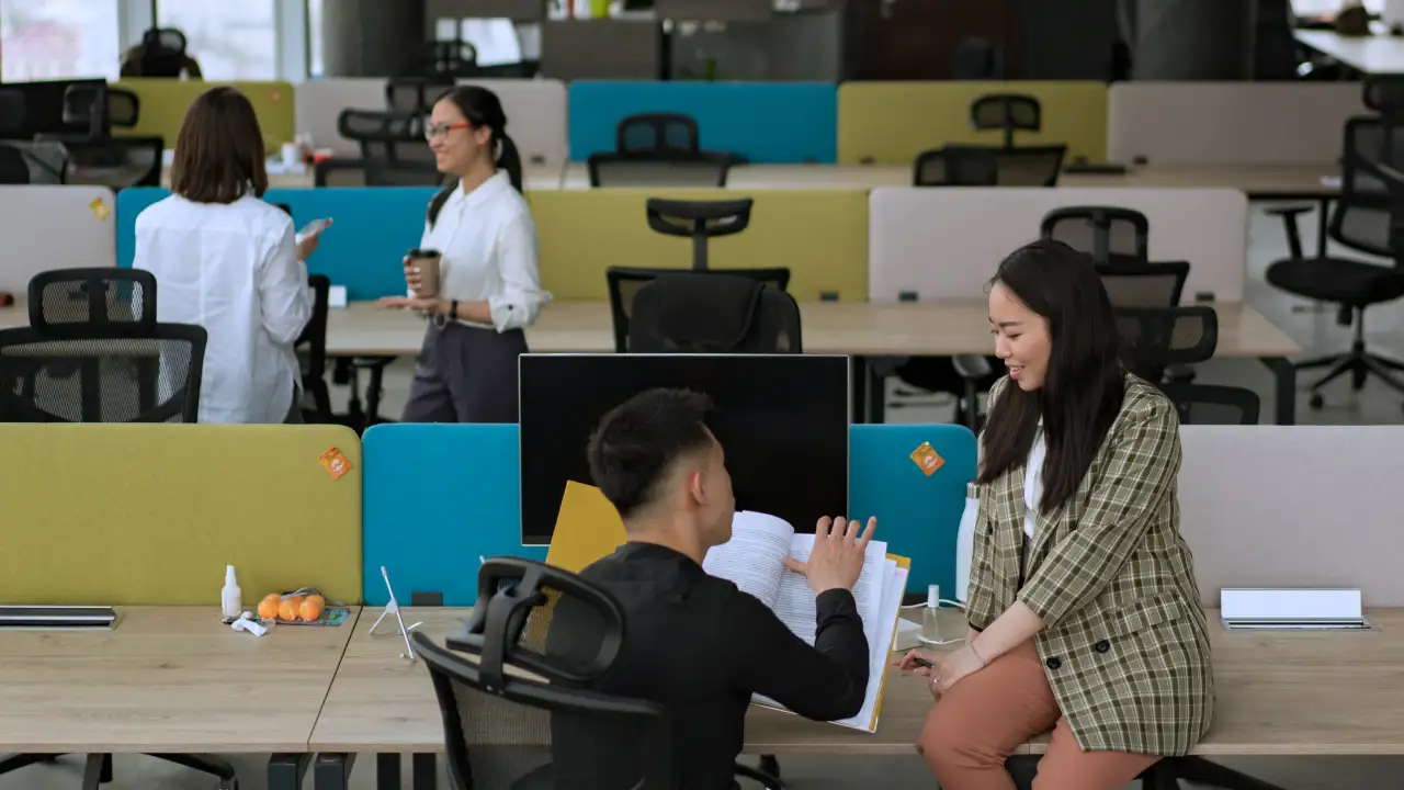 7 Best Practices for Managing Multiple Offices | Robin